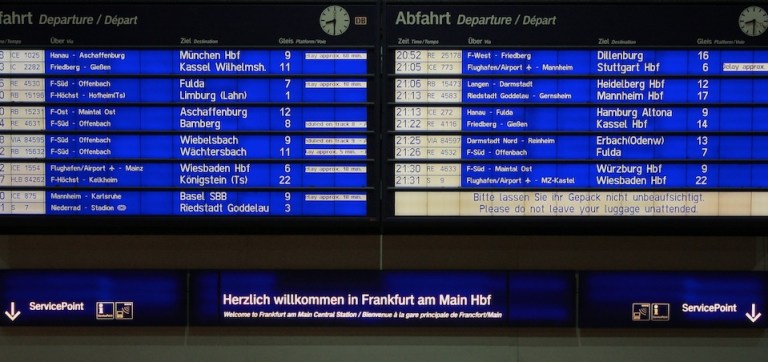 How to read signage at German train stations | Fotoeins Fotografie