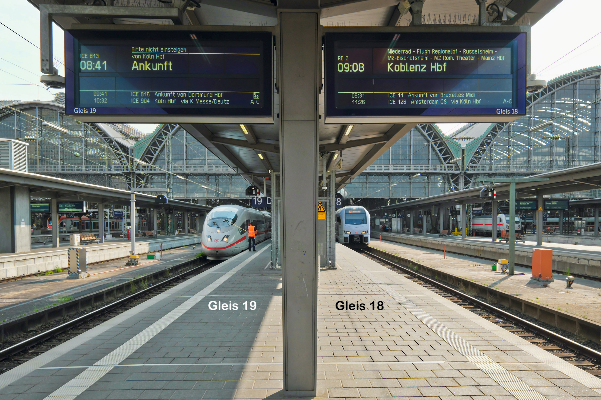 How to read signage at German train stations | Fotoeins Fotografie