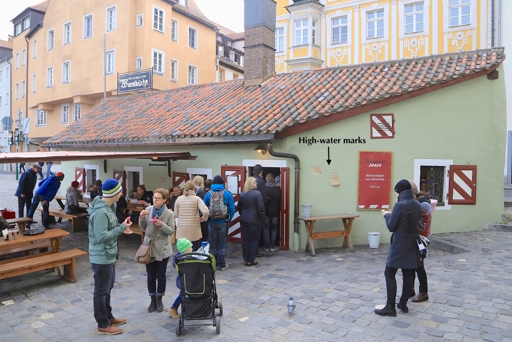 Regensburg: Wurstkuchl, historic sausage kitchen | Fotoeins Fotografie