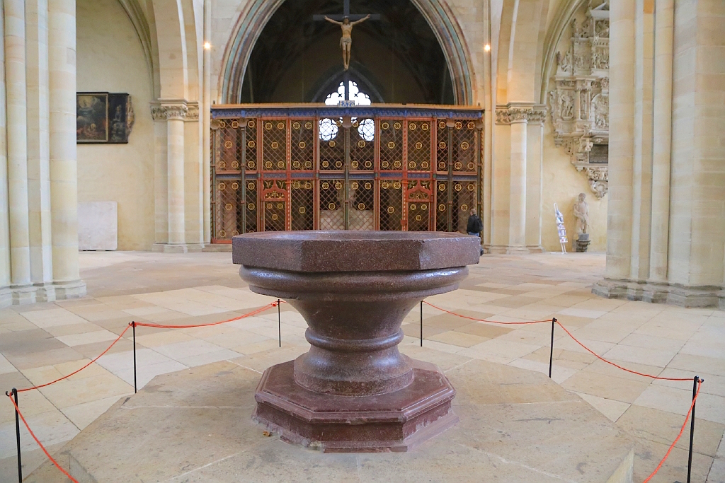 Baptismal font made from Egyptian rose porphyry from Egypt (spoils from ...