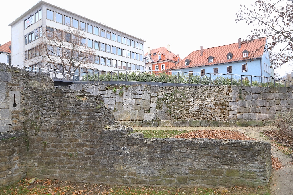 Regensburg: remnants of Castra Regina on the Danube Limes | Fotoeins ...