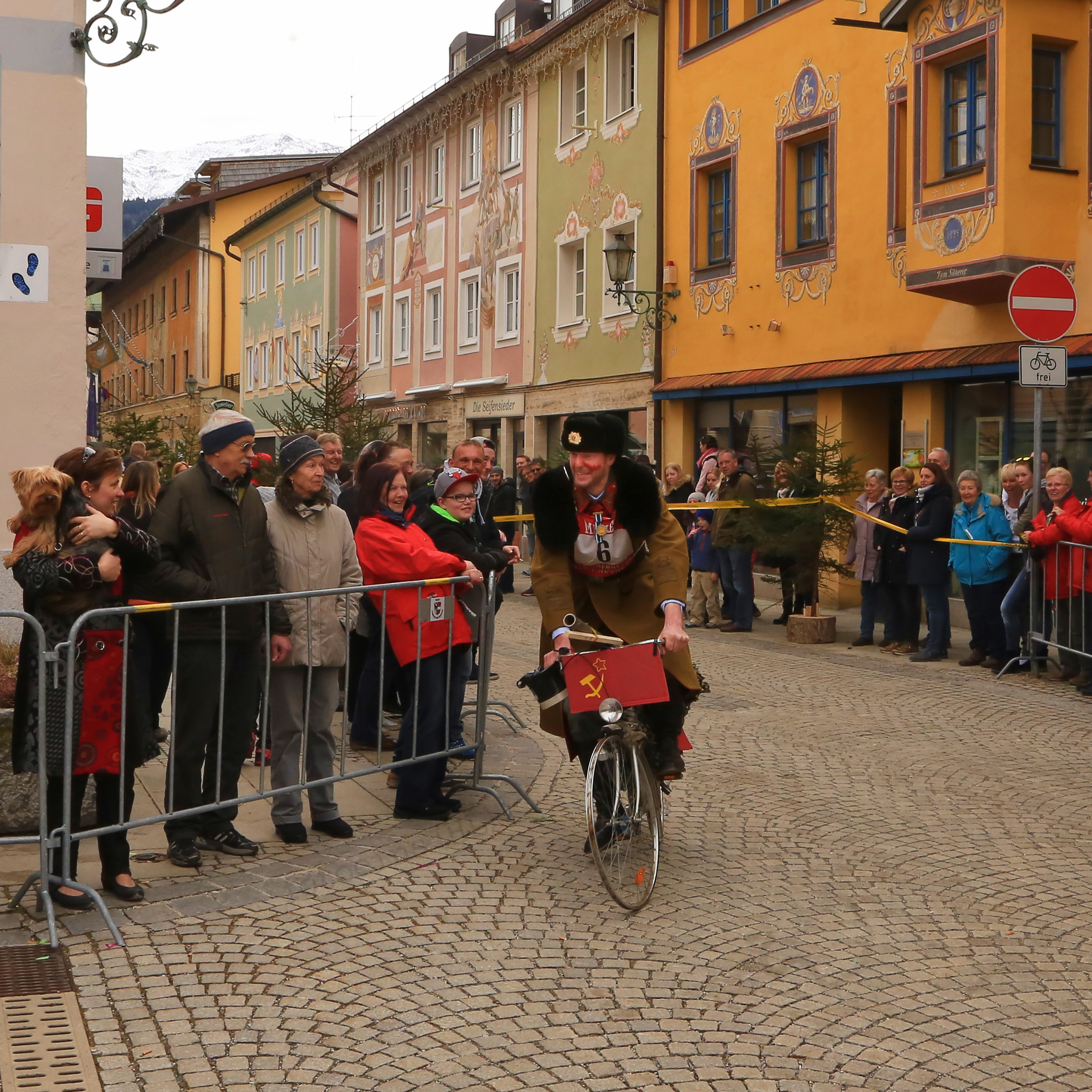 Fasching, Maschkera, Oimrausch: pre-Lent shenanigans in Mittenwald ...