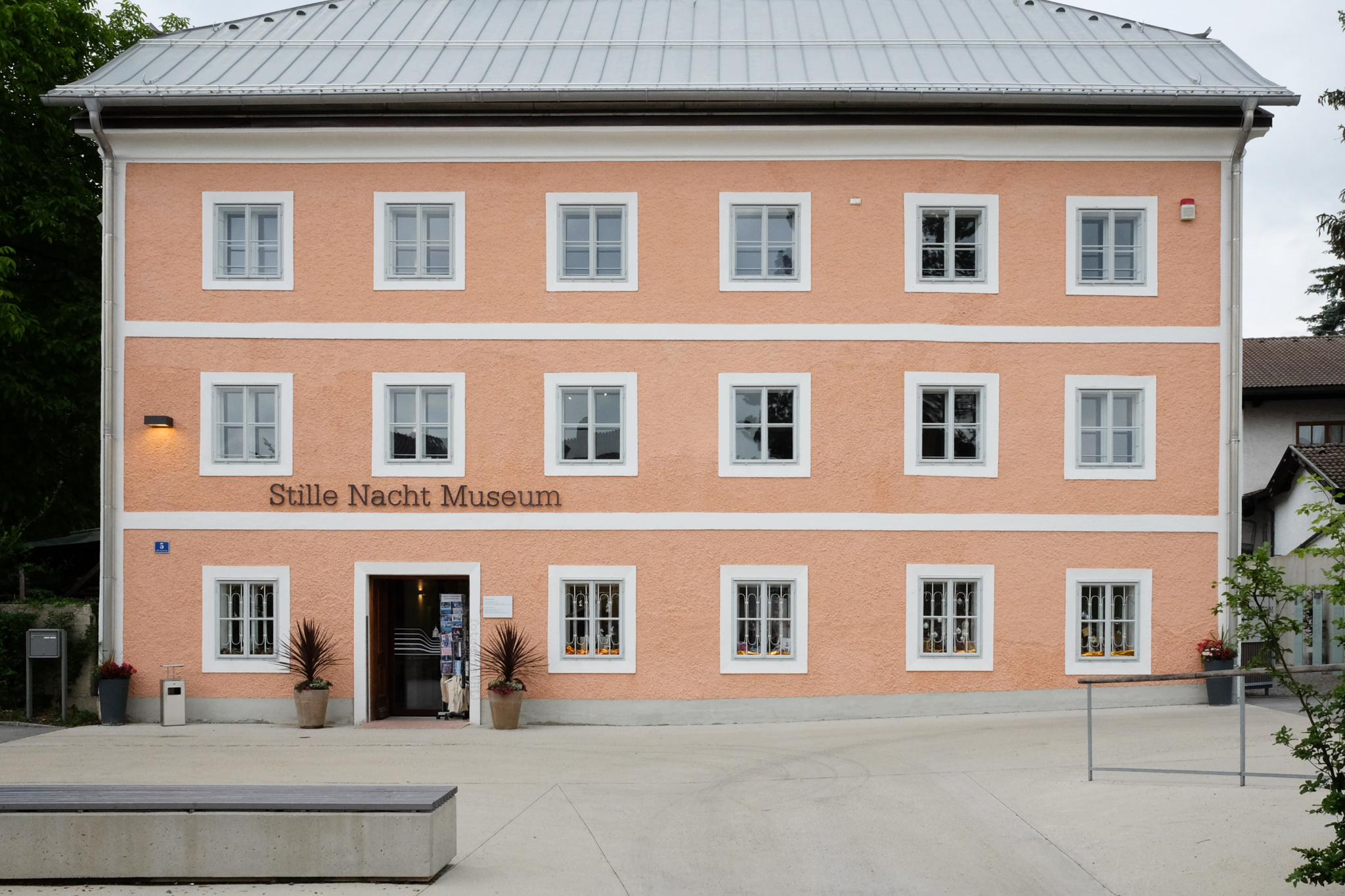 Austria’s Silent Night: 200+ years, 300+ languages | Fotoeins Fotografie