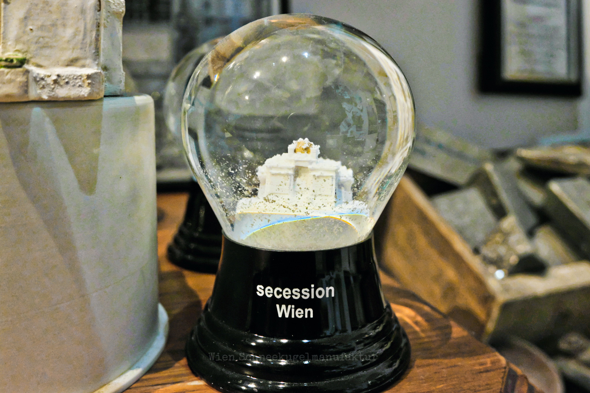 Vienna: home for snow globes since 1900 | Fotoeins Fotografie